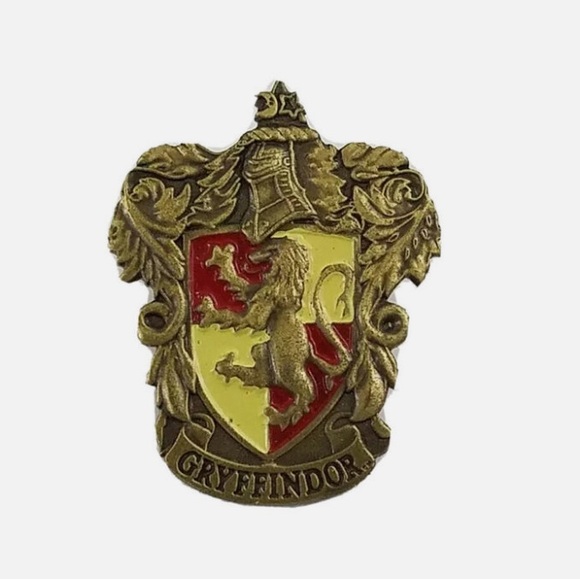 Warner Bros. | Accessories | Gryffindor House Crest Coat Of Arms Pin ...